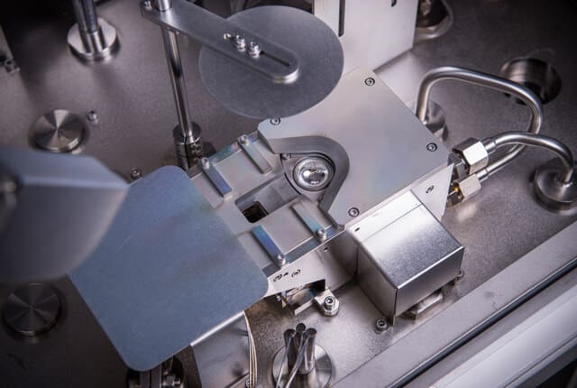 electron-beam-unsmushed - Angstrom Engineering